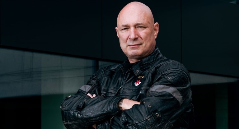 S novým albumom sa na mínové pole českého šoubiznisu vrátil Daniel Landa